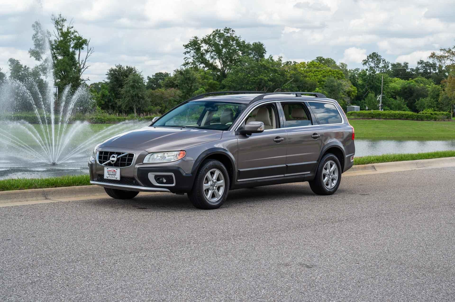 2011 Volvo XC70 - Past & Present Motor Cars